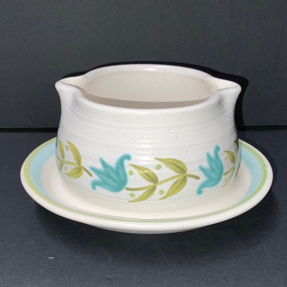 Franciscan | Dining | Franciscan Earthenware Tulip Time Gravy Boat W ...